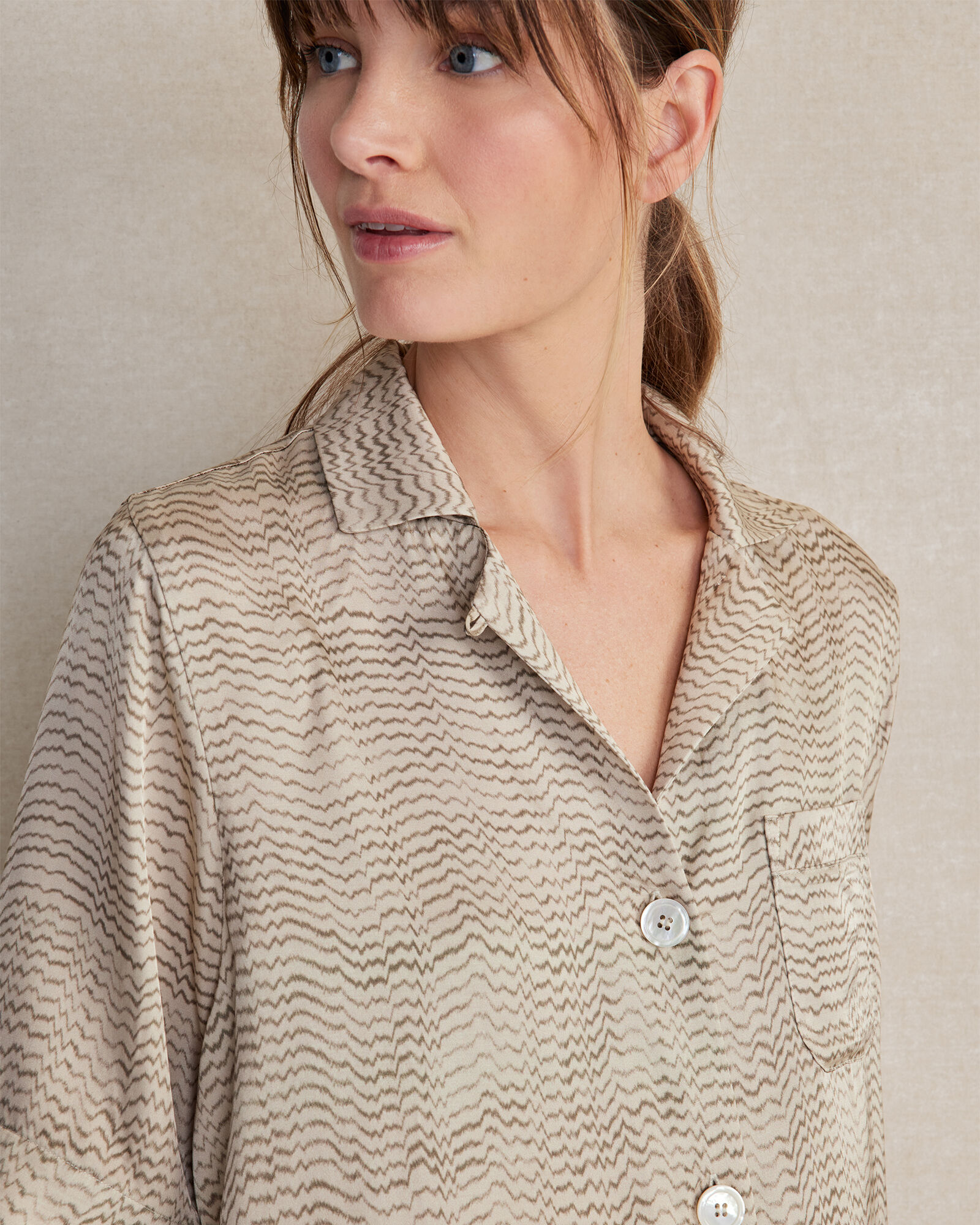Silky Short Sleeve Abstract Waves Shirt | Haven Well Within